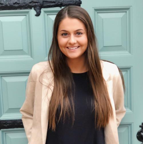 Meet the Members of heavenly hunks: Ali Cornelison – Heavenly Hunks